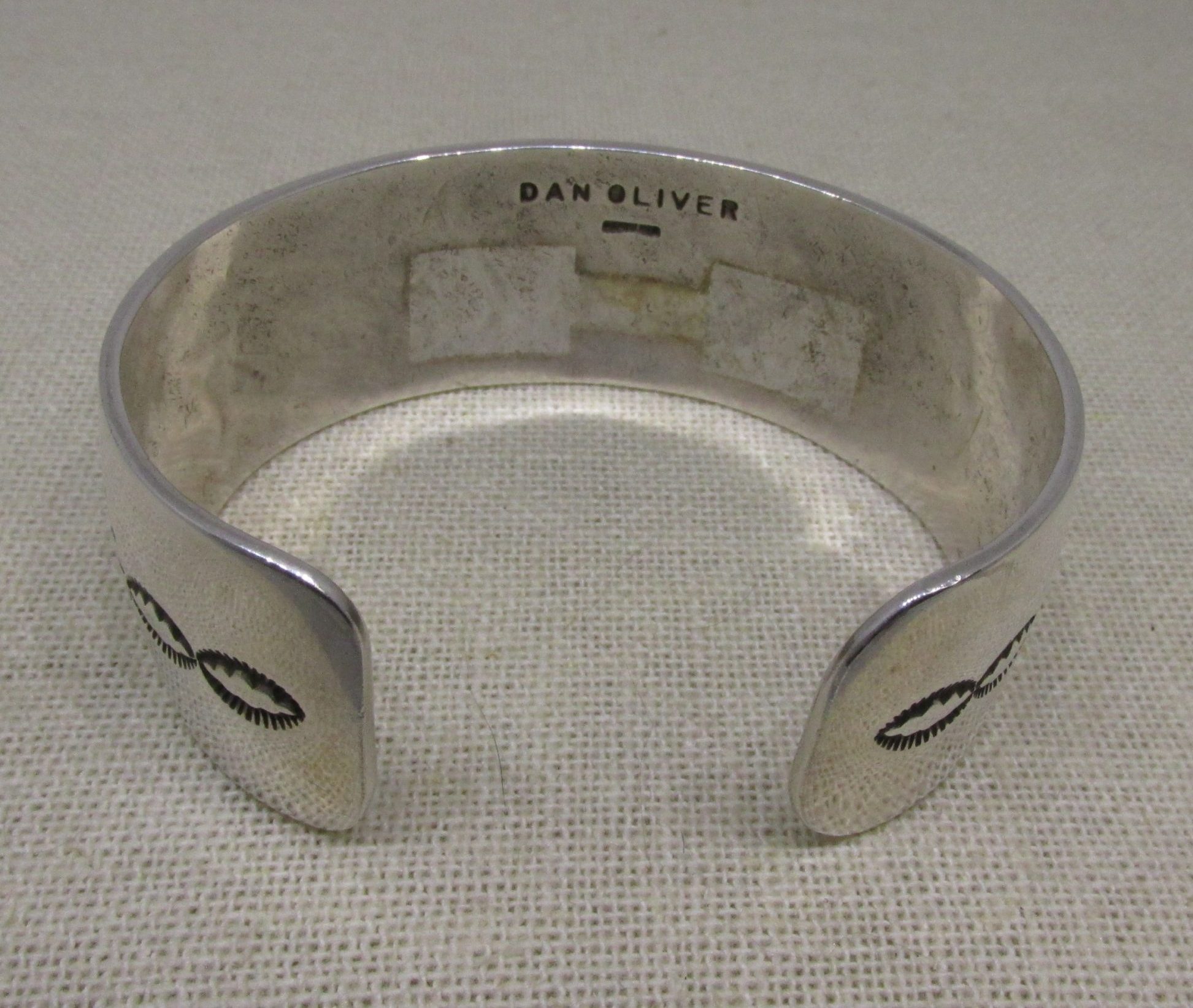 TUCSON INDIAN JEWELRY | DAN OLIVER Dine’ Bracelet SOLD🥲