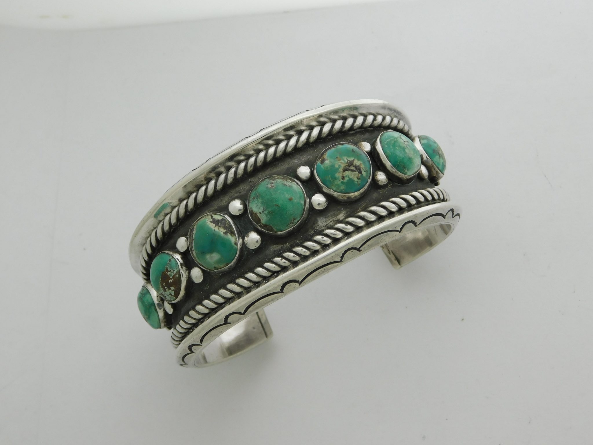 TUCSON INDIAN JEWELRY | SADIE CALVIN Dine’ Bracelet SOLD🥲