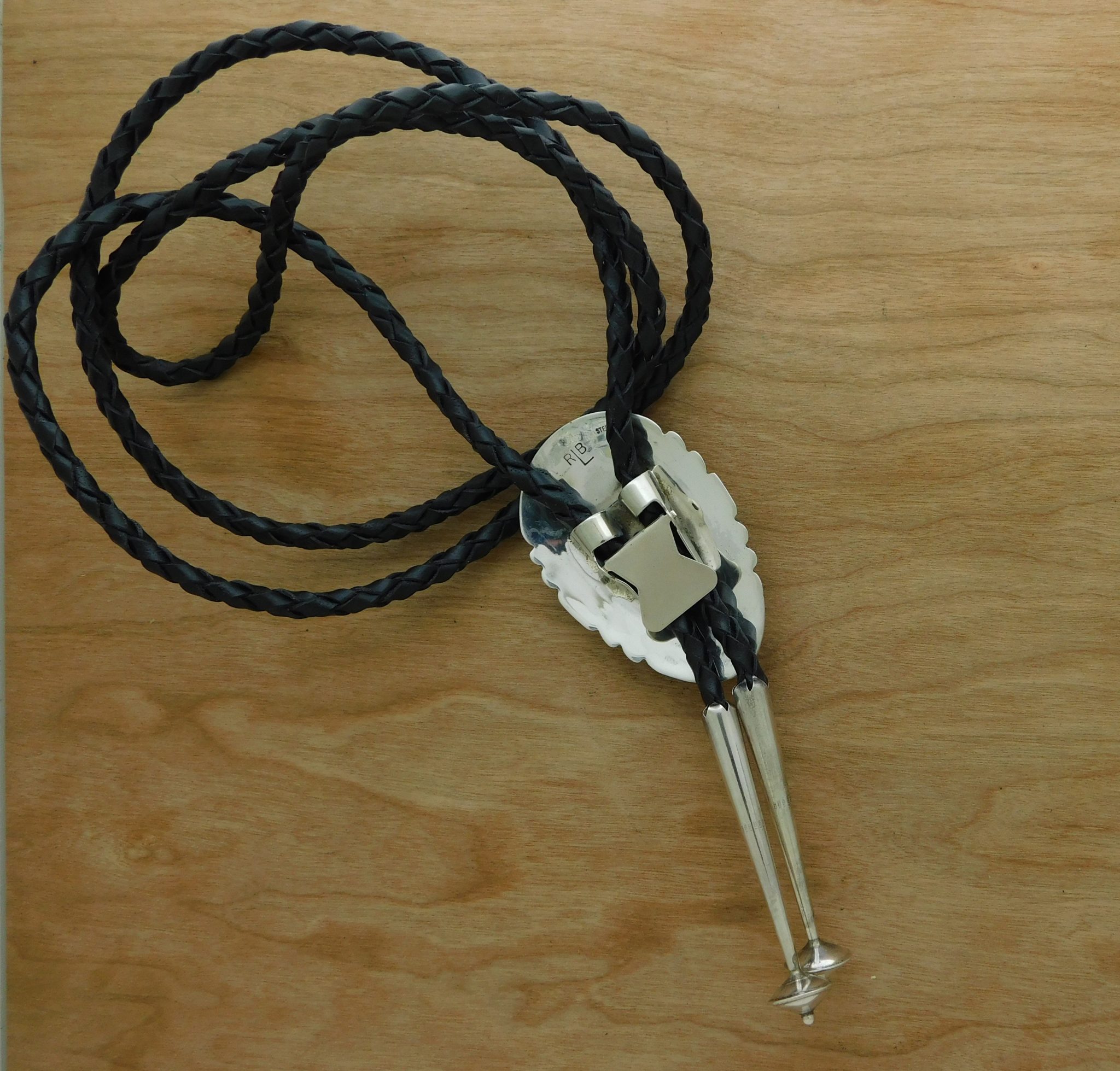 TUCSON INDIAN JEWELRY | R & B LEEKYA Zuni Bolo Tie